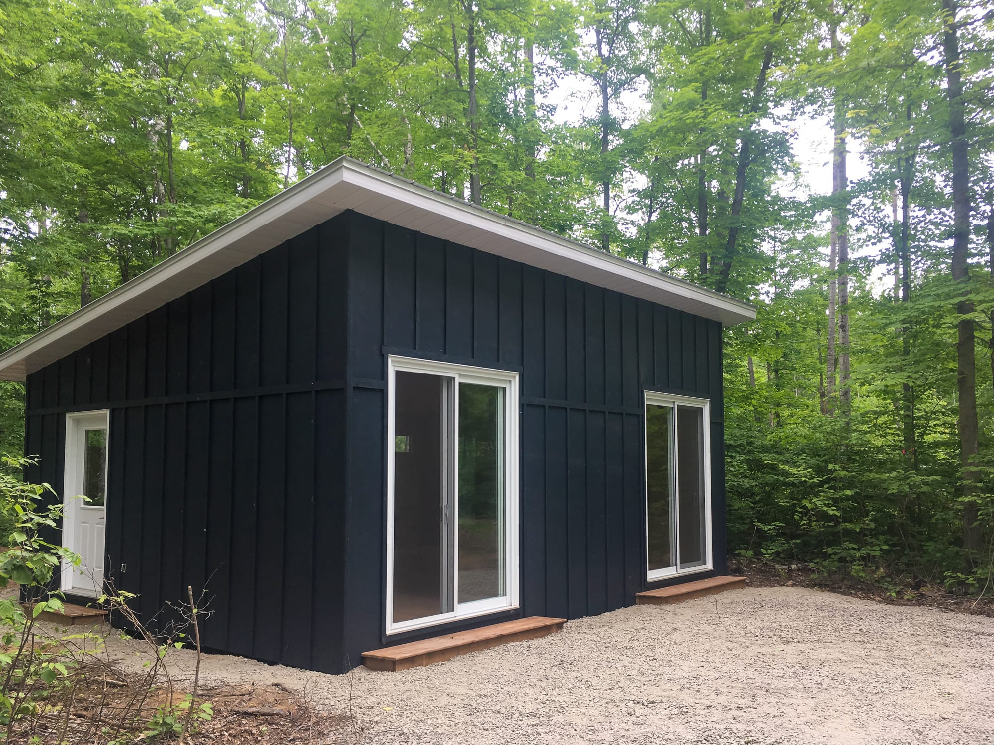 Bunkies & Decks - Mountain Customs